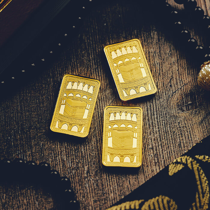 The Royal Mint presents cheque for £47,000 to charity Islamic Relief ...